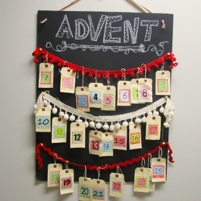 Easy Advent Garland Display